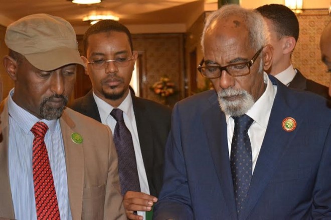 Prof. Jawaari oo Faahfaahin ka bixiyay Natiijada SHIRKII Baarlamaannada ...