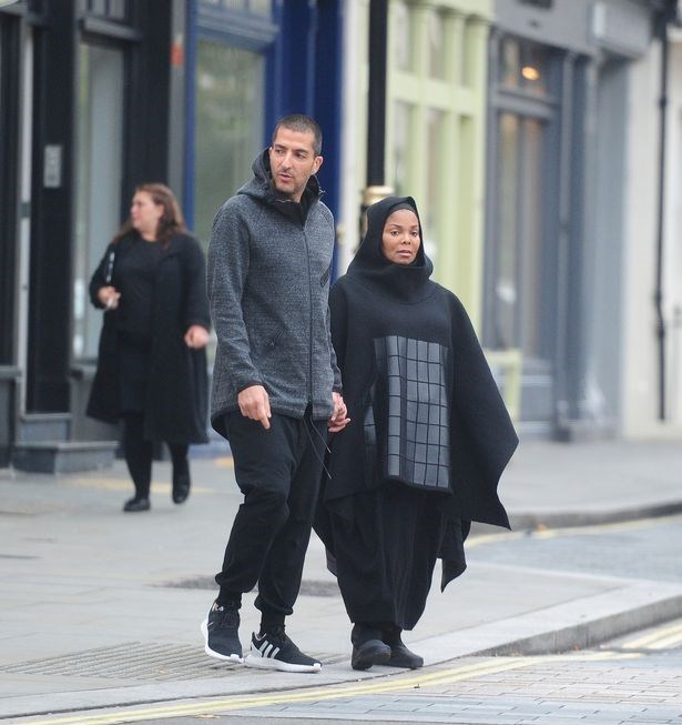 Janet Jackson spotted for first time in full Islamic dress since ...